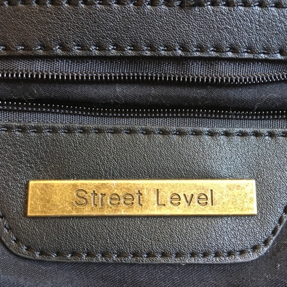 Street Level | Bags | Like New Overnight Bag | Poshmark
